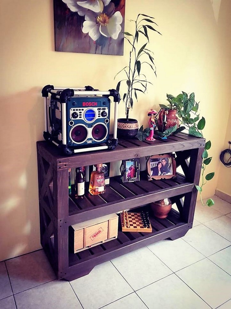 DIY Pallet Entryway Table Plan | DIY Pallet Ideas